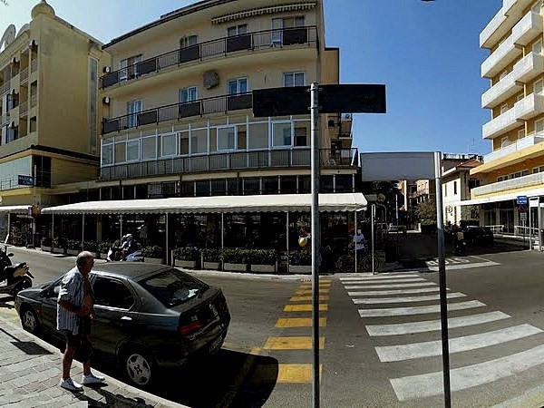 Rimini Viserba - Rimini - AZZURRO, opravdový specialista na dovolenou v ...