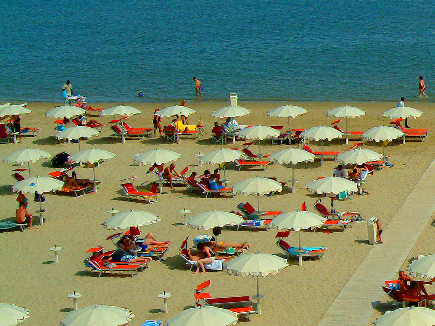 Rimini Viserba - Rimini - AZZURRO, opravdový specialista na dovolenou v ...
