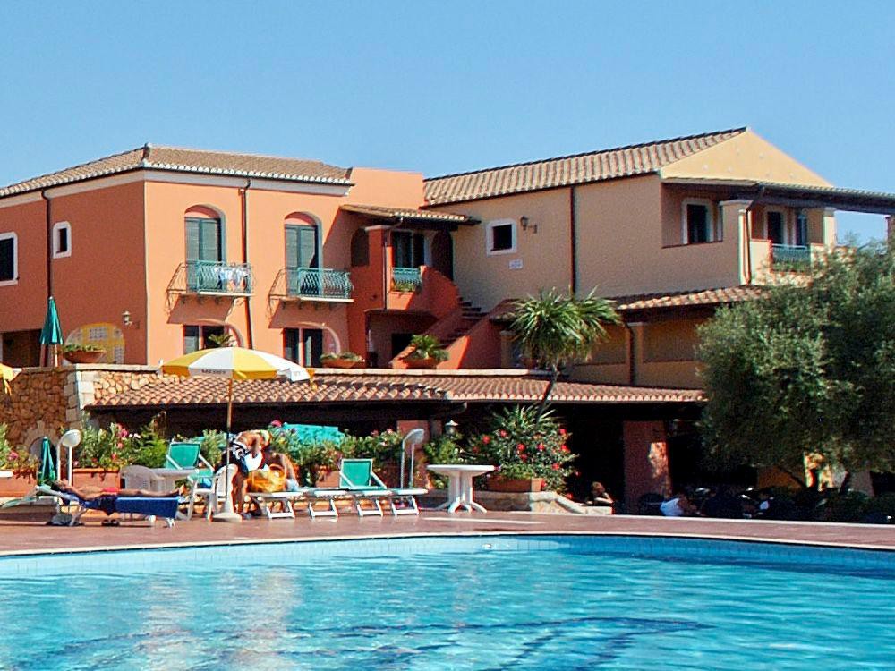 Hotel Nicolaus Club Torre Moresca**** - Cala Liberotto - Azzurro ...