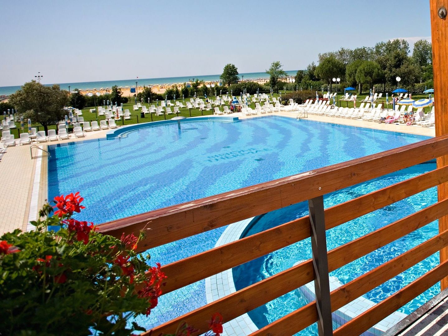 Hotel Savoy Beach & Thermal SPA***** - Bibione Terme - Azzurro Dovolená ...